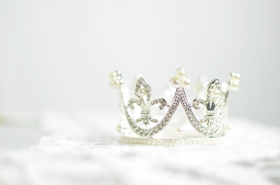 Free Stock Photo of White Tiara With Pearls | Download Free Images and ...