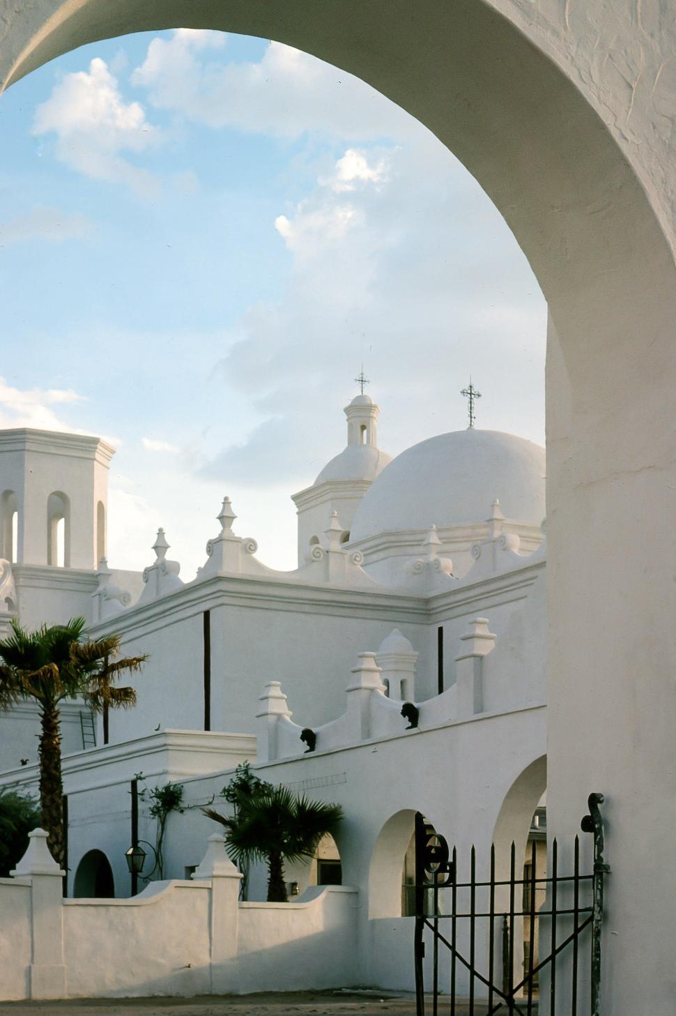 Free Stock Photo of San Xavier del Bac in Tucson, Arizona through arch ...