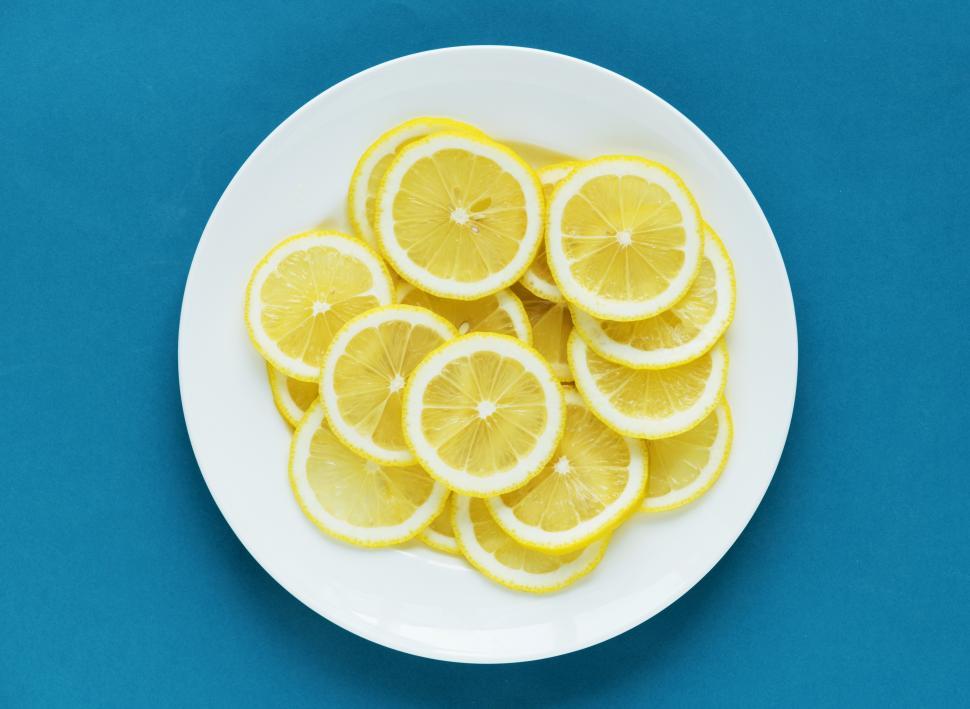 Free Stock Photo of Flat lay of lemon slices on white plate | Download ...
