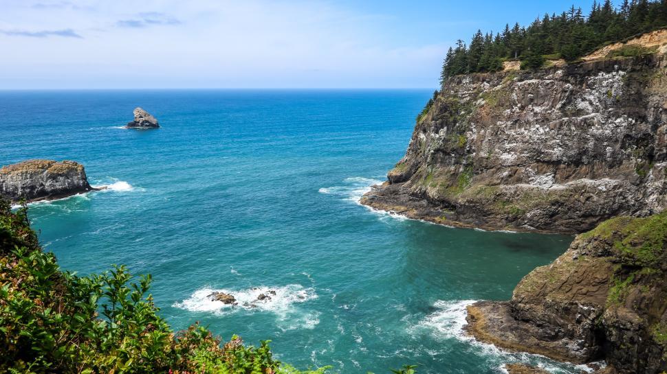 Free Stock Photo of Cliffs and Rocky Shoreline, Oregon | Download Free ...