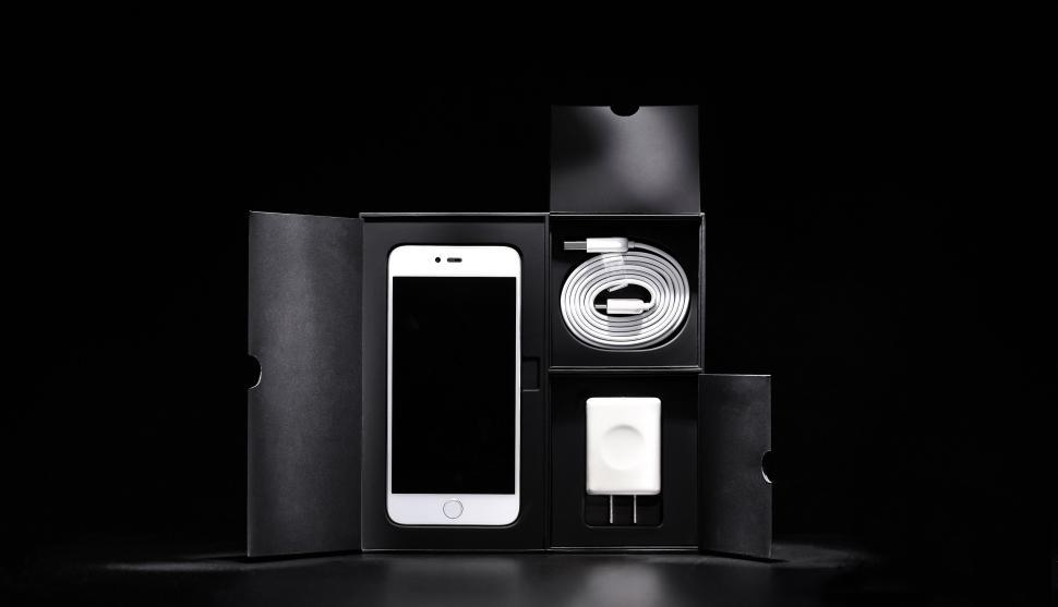 Free Stock Photo of iPhone Box on Black Background | Download Free ...