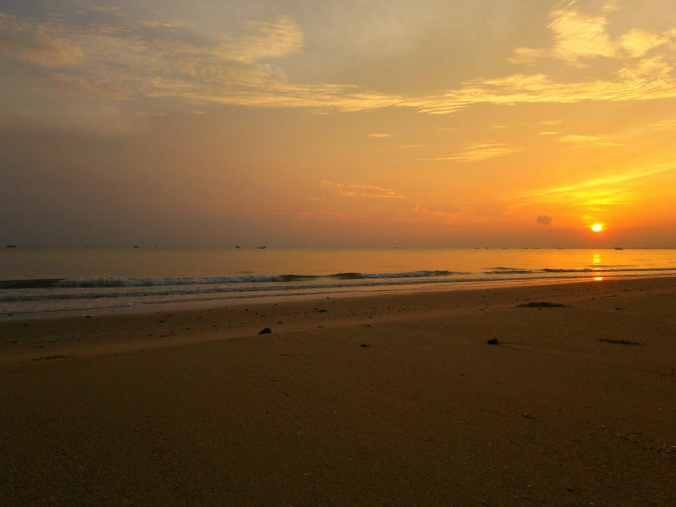 Free Stock Photo of Sunrise on the beach and ocean view | Download Free ...