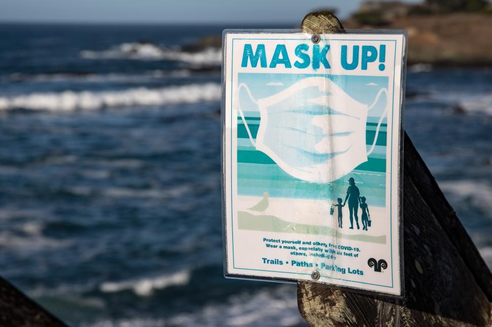 Free Stock Photo of Sign instructing people to weark masks | Download ...