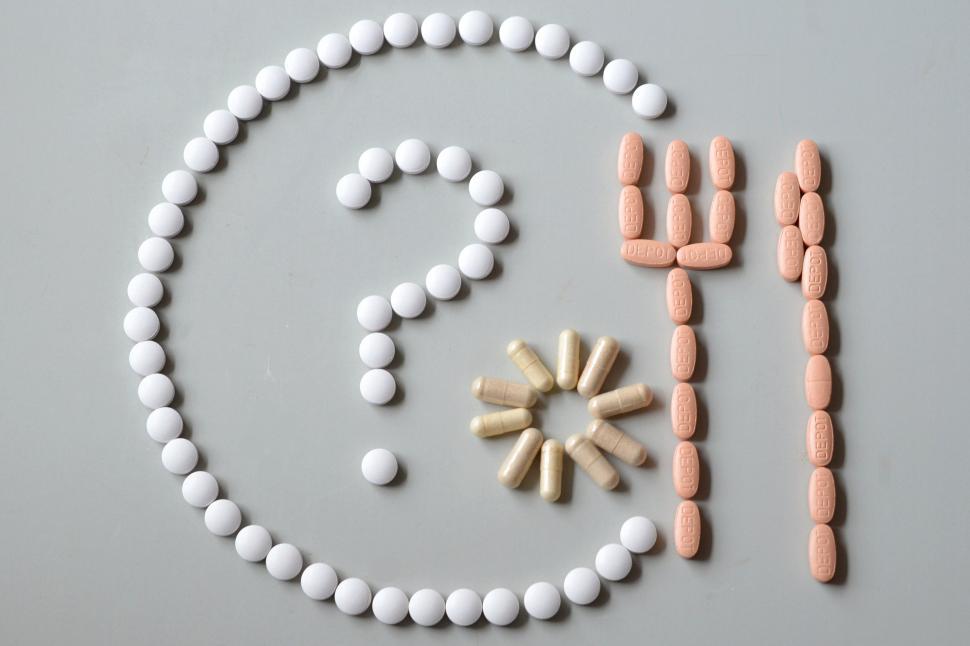 Free Stock Photo of A group of pills arranged in a circle | Download ...