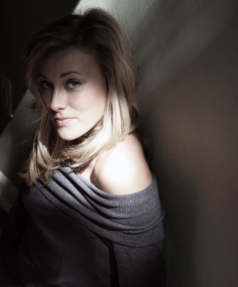 Free Stock Photo of Portrait of woman with side lighting and smile ...