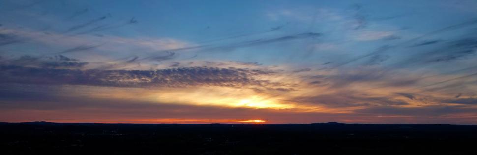 Free Stock Photo of Beautiful sunset with vibrant colors and wispy ...