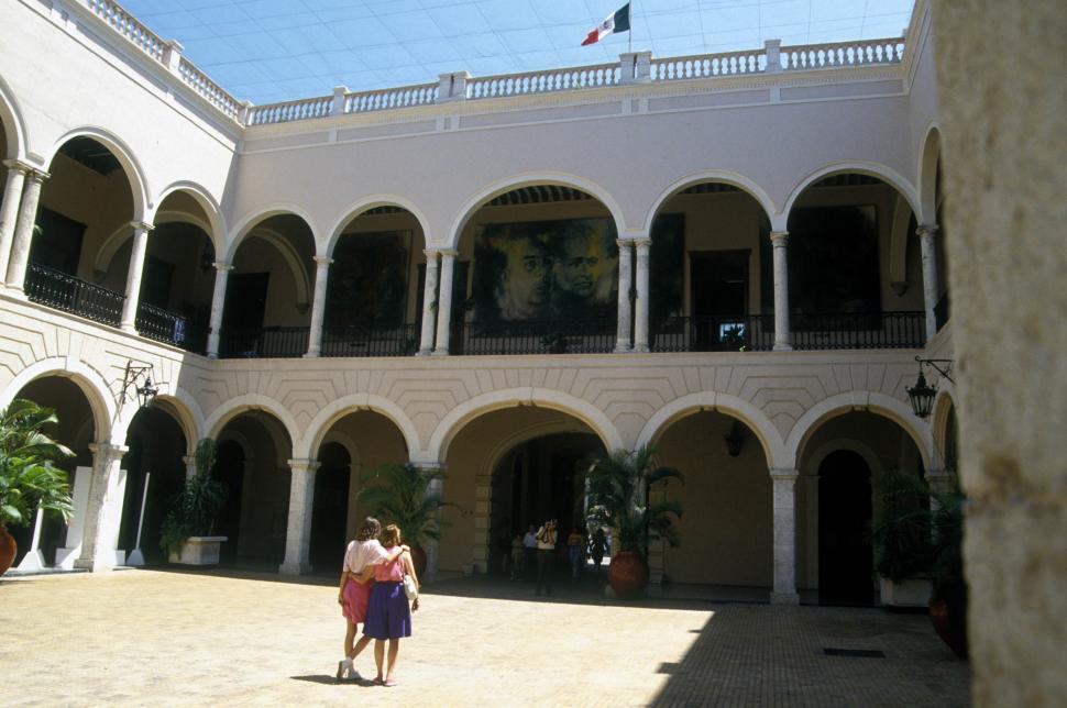 Free Stock Photo of Courtyard | Download Free Images and Free Illustrations