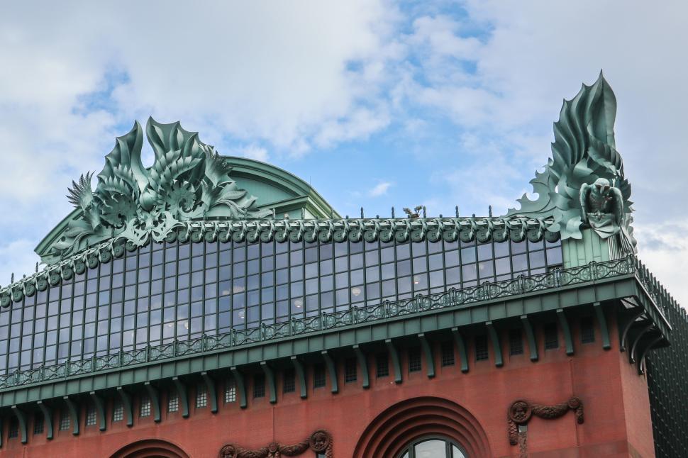 Free Stock Photo of Ornate statues adorn the top of the Harold ...