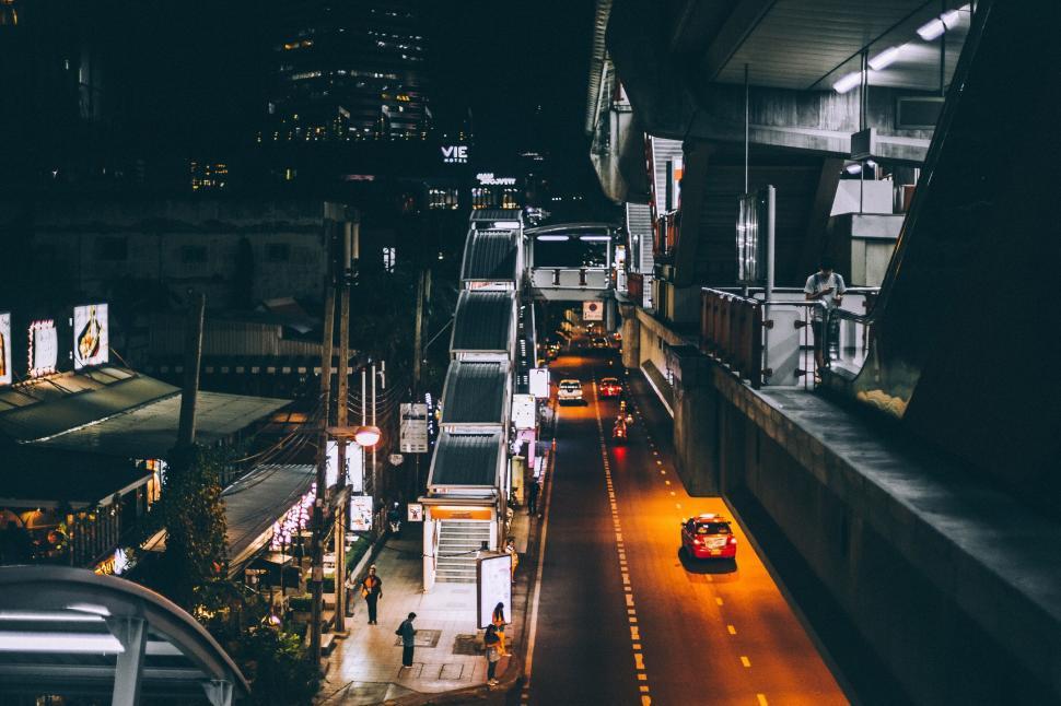 Free Stock Photo of Nighttime urban street scene with moving vehicles ...