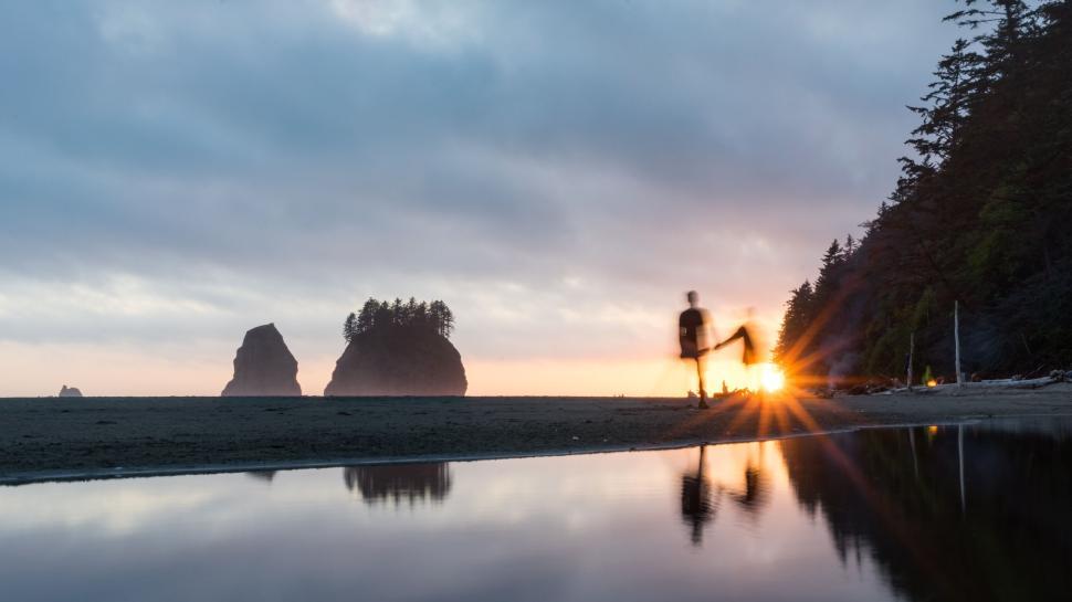 Free Stock Photo of Sunset over Ruby Beach with blurred figures on ...