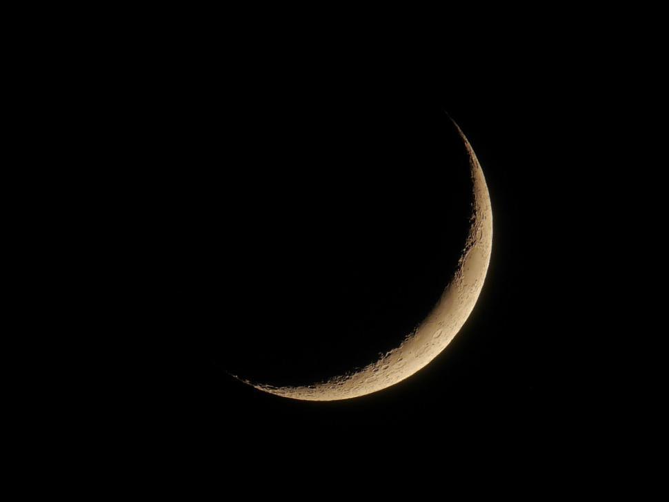 Free Stock Photo of Crescent Moon Shining in Dark Sky | Download Free ...