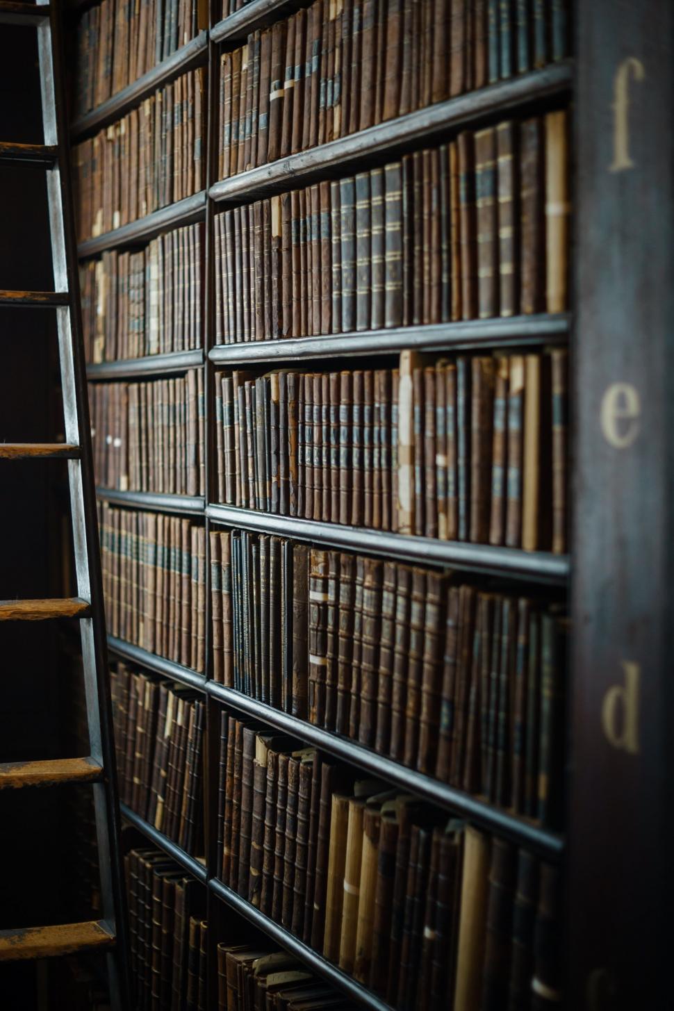 Free Stock Photo of A Book Shelf Filled With Lots of Books | Download ...
