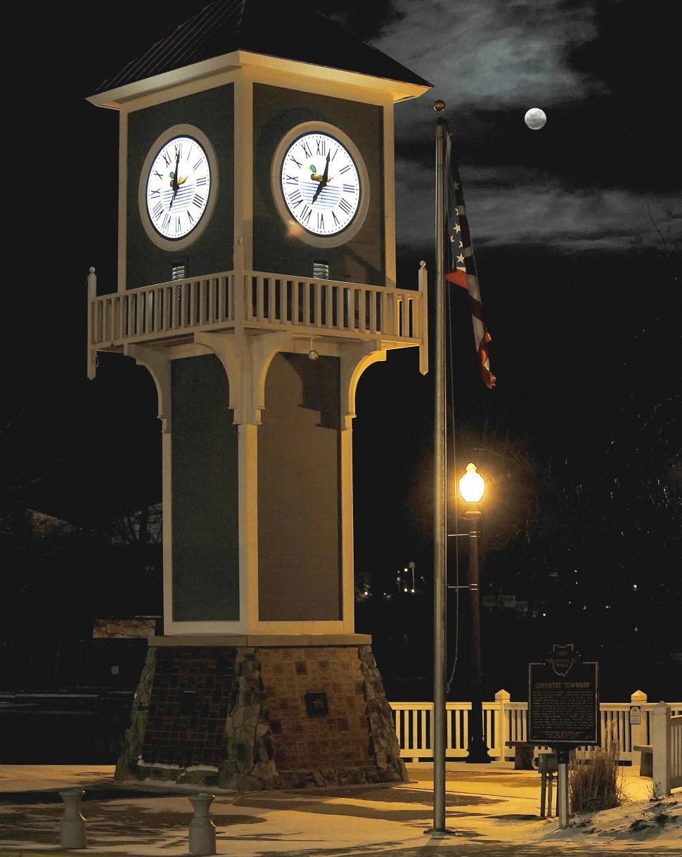 Free Stock Photo of 7:03 PM | Download Free Images and Free Illustrations